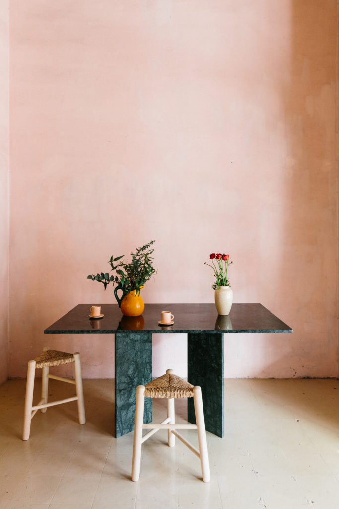 ALTARE Dining Table — Les Eines