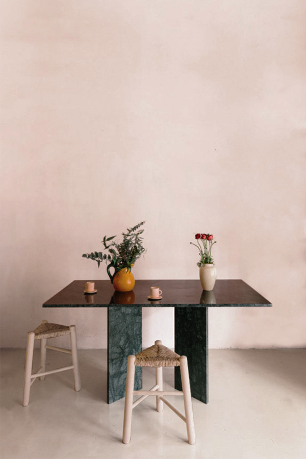 ALTARE Dining Table — Les Eines