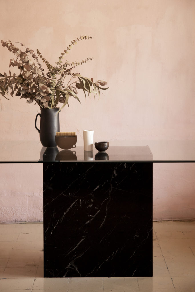 CAPITELLO Dining table — Les Eines