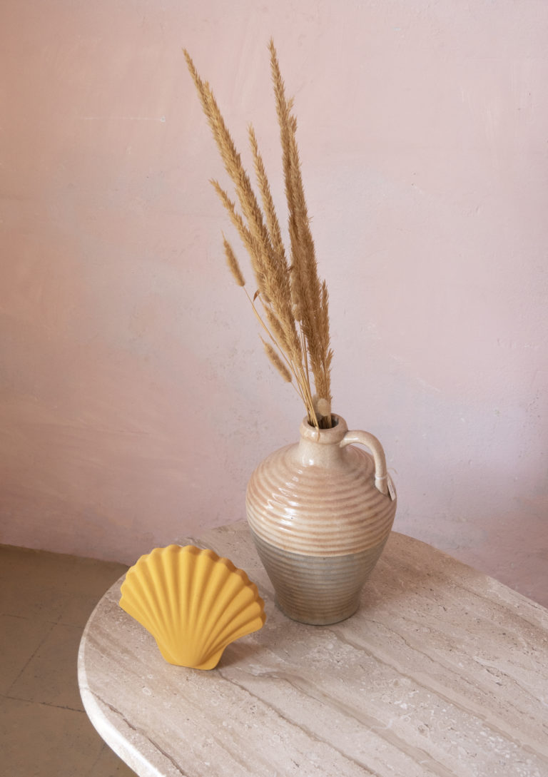 ROMO Oval Coffee Table — Les Eines