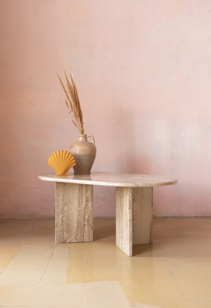 ROMO Oval Coffee Table — Les Eines