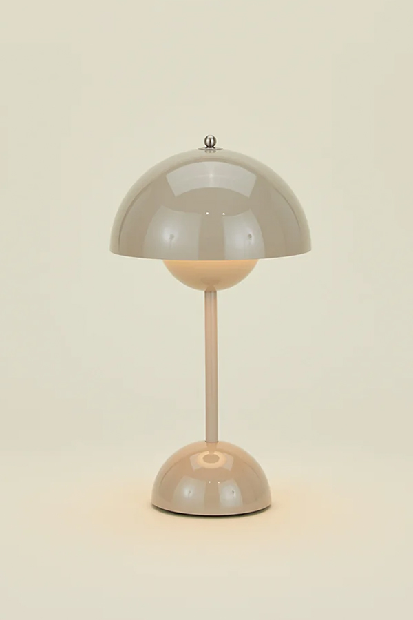 Flowerpot table lamp — Les Eines